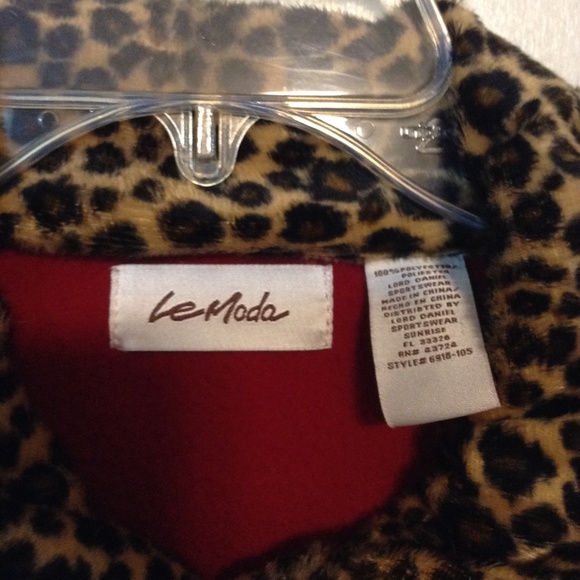LE MODA | Jackets & Coats | Le Moda Red Cape W Leopard Trim One Size ...